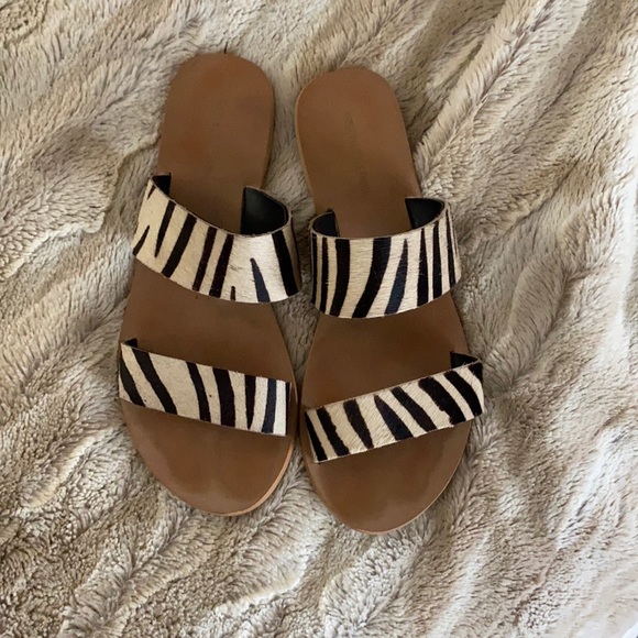 Shoes | Zebra Tan Slide Sandals Size 7 Prettylittlething | Poshmark